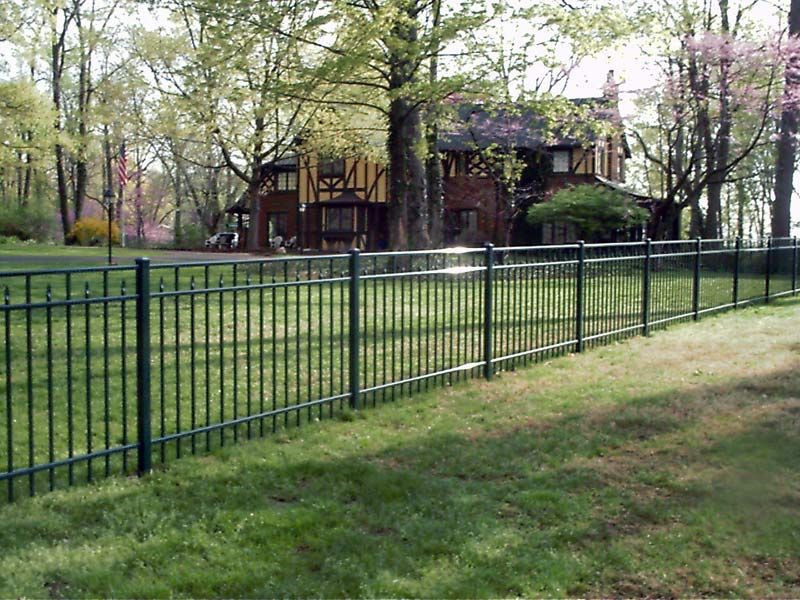 Aluminum Fences – Dayton, OH – Cedar Grove Specialists