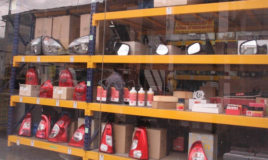 Compra y venta Repuestos Automotor - ALMACEN AUTO RENAULT, Cundinamarca