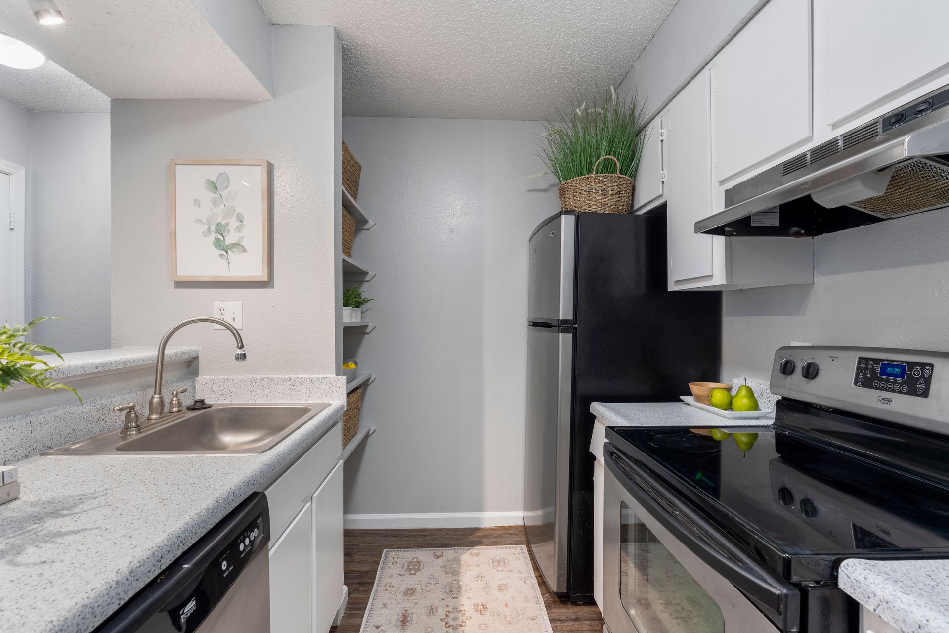 Elevated Amenities at Post Oak Apartments