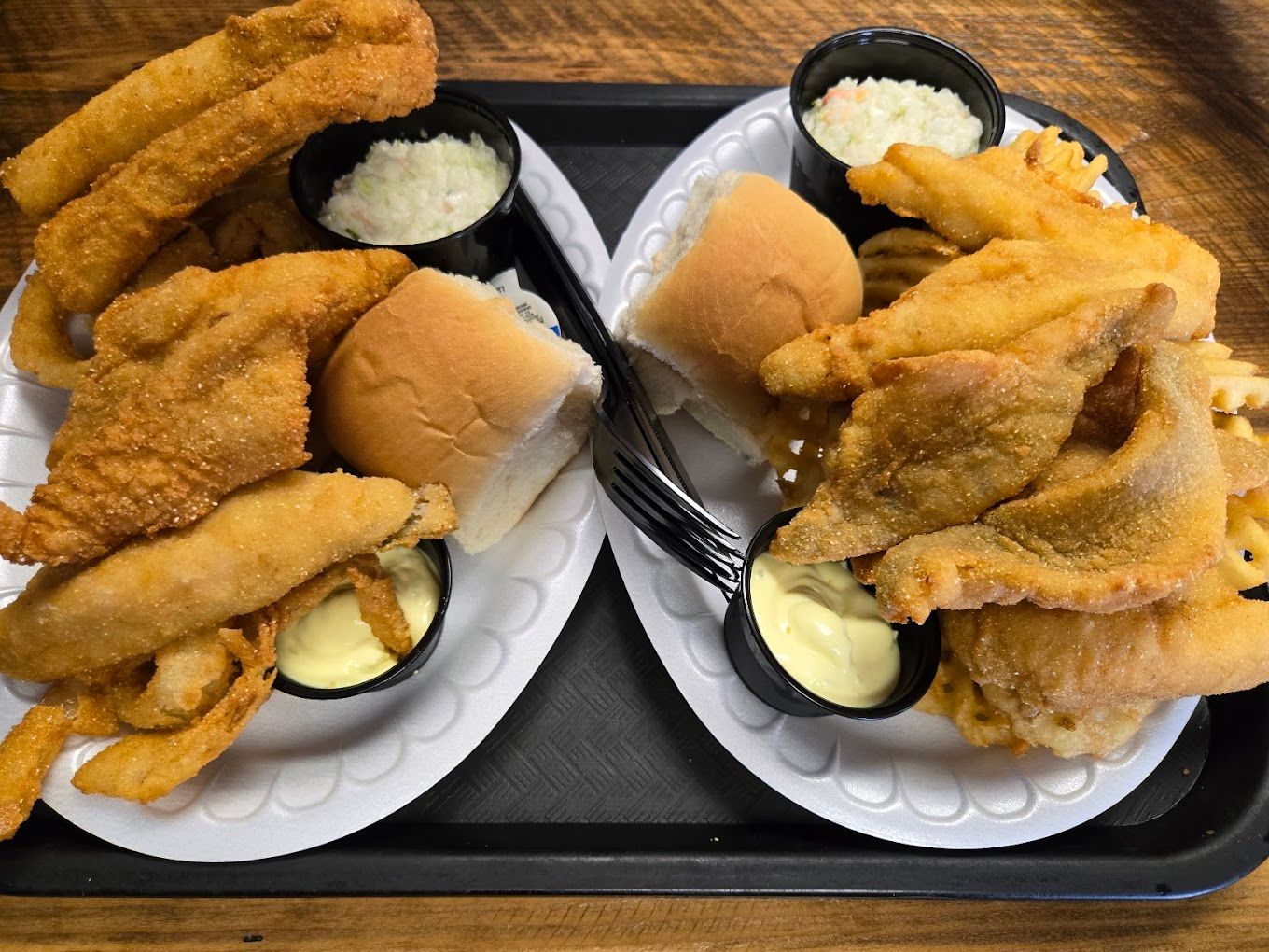 7 Best Restaurants in Port Clinton | Commodore Perry