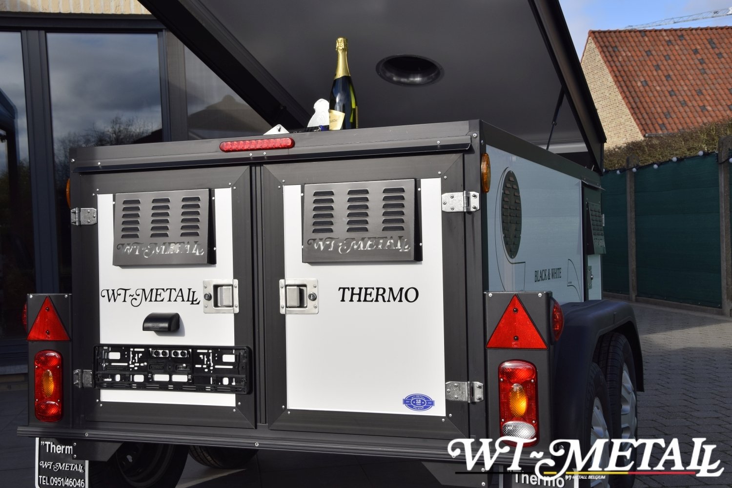 WT Metall Thermo 3 box tandem Black & White, loaded with options