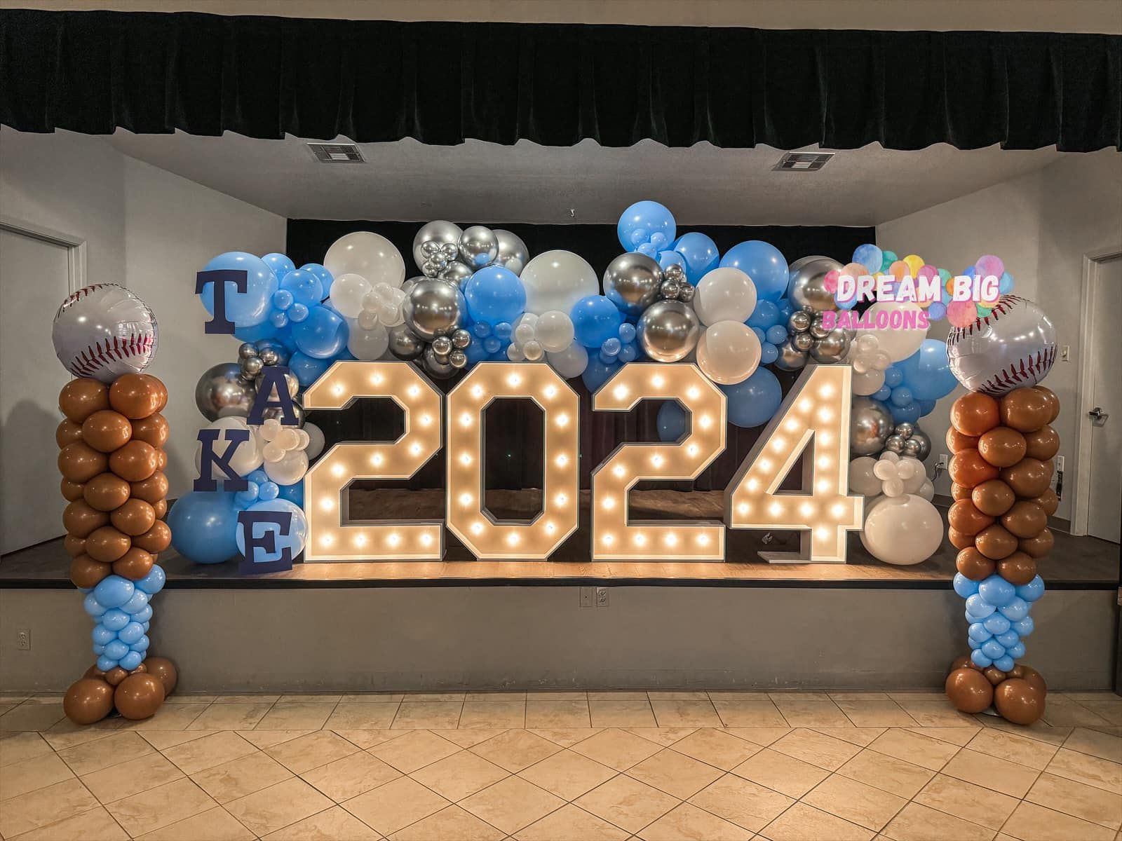 Dream Big Balloons | Balloon Decor in Waco, Texas