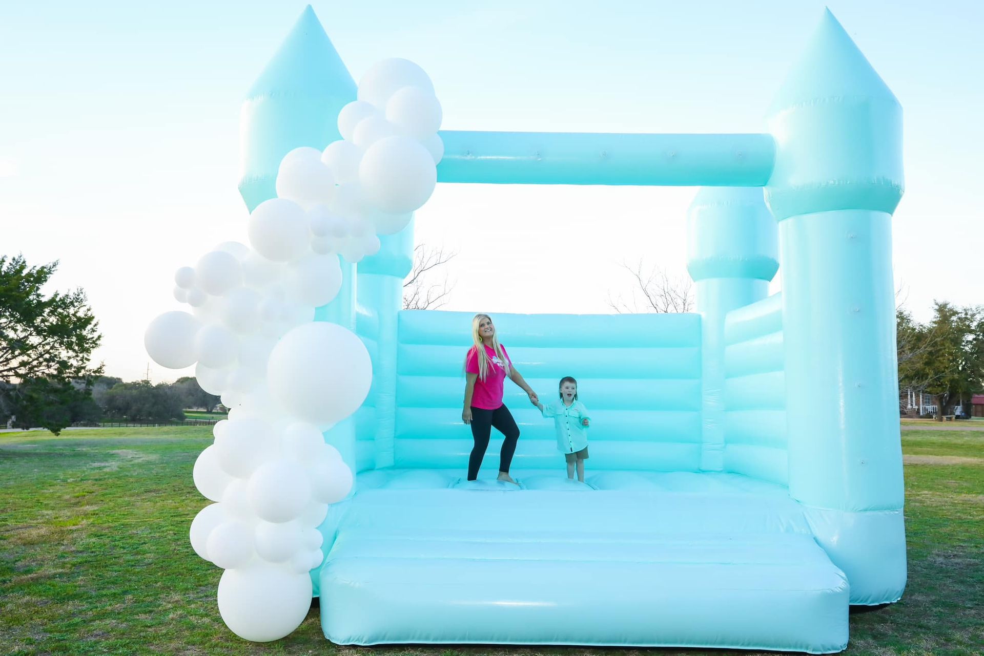 Bounce House Balloons | Dream Big Balloons in Waco, Texas