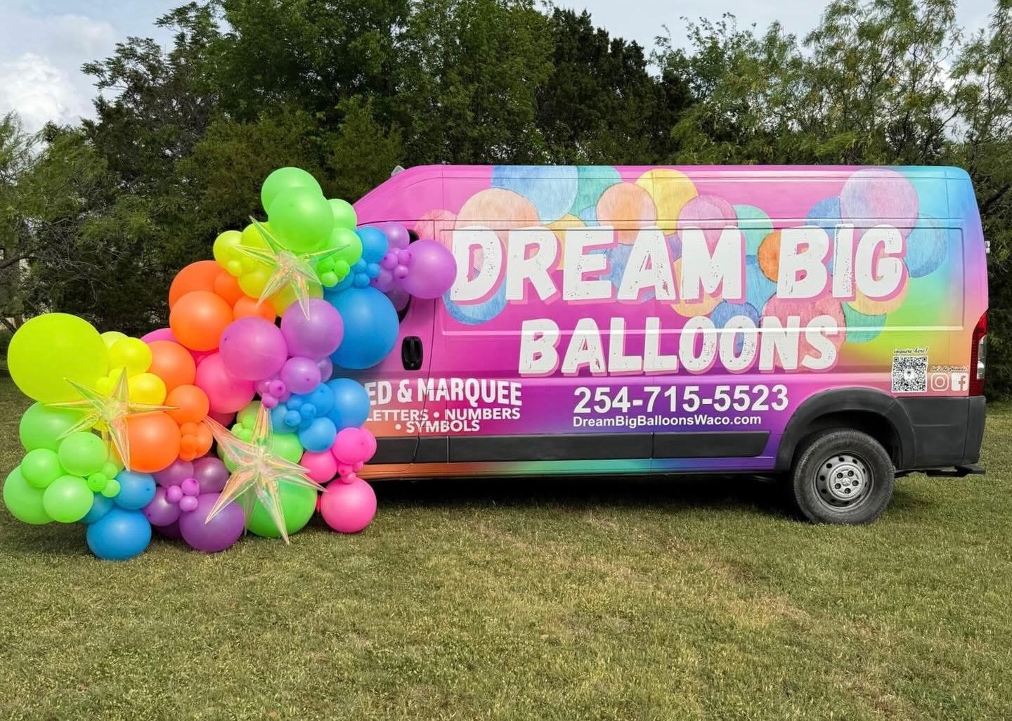 Dream Big Balloons | Balloon Decor in Waco, Texas