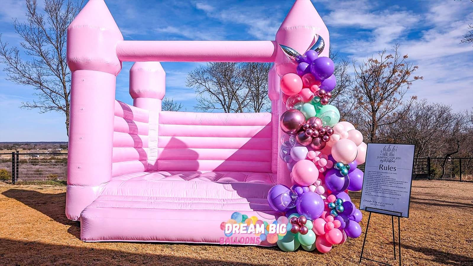 Bounce House Balloons | Dream Big Balloons in Waco, Texas