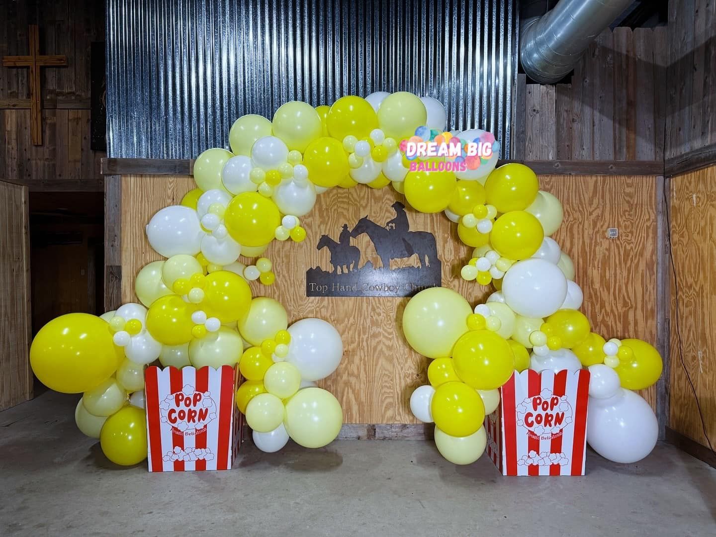 Balloon Decor Pricing | Dream Big Balloons in Waco, Texas