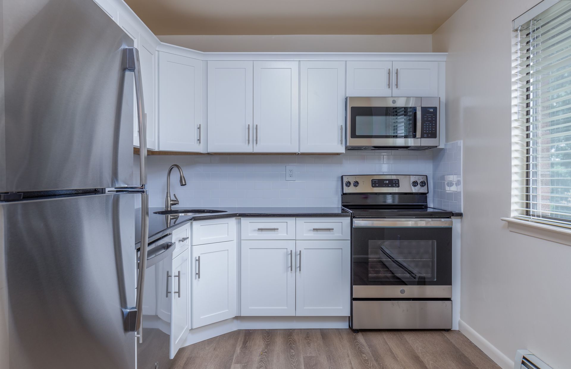 Rustic Ridge Apartments in Rockaway, NJ | Apartments in Dover, NJ