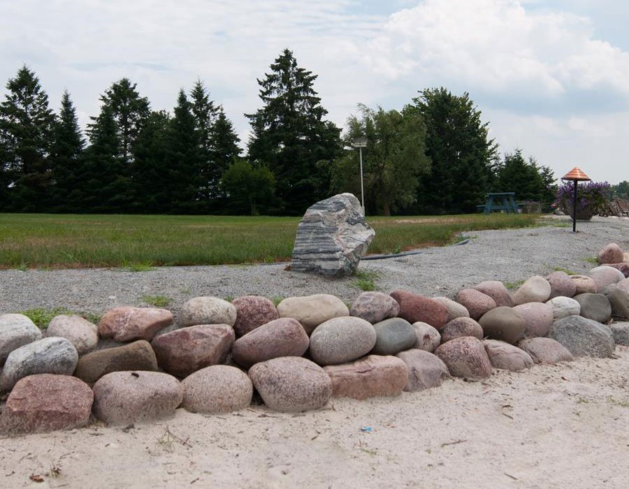 Cobbles and Boulders Natural Landscape Stone