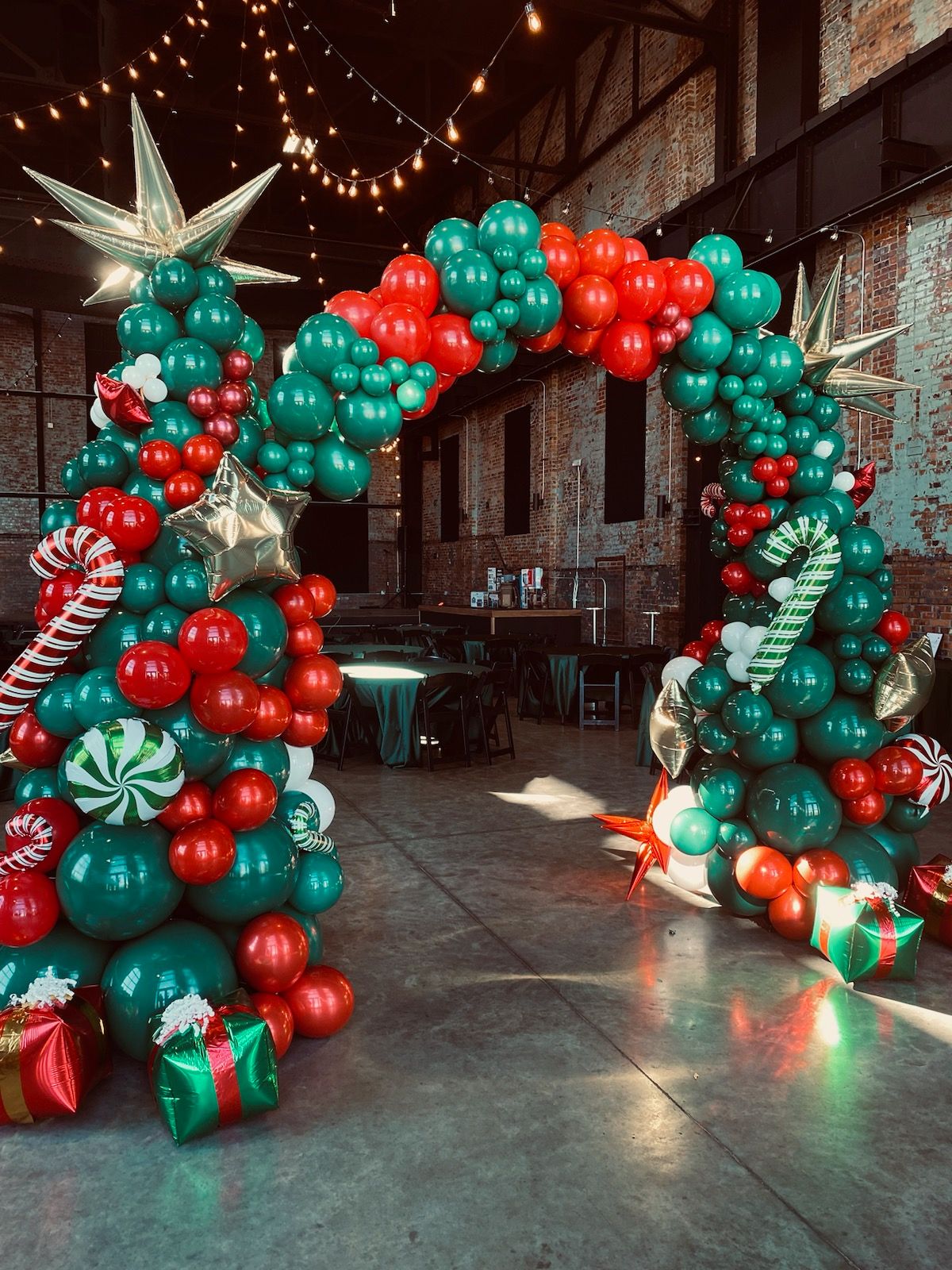 Balloon Structures | The Balloon Tycoons | Columbia, MO