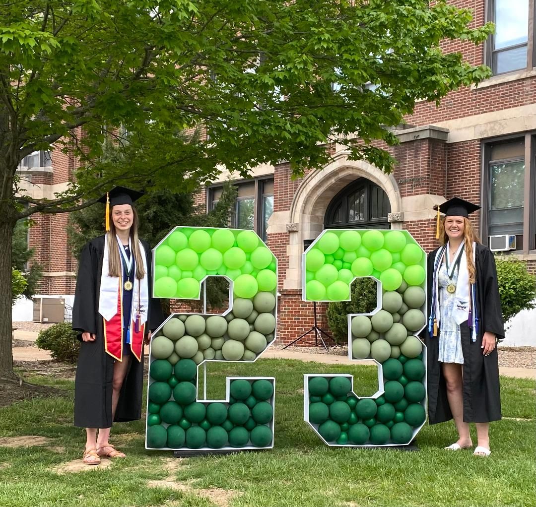 Custom Balloon Decor in Columbia, MO | The Balloon Tycoons