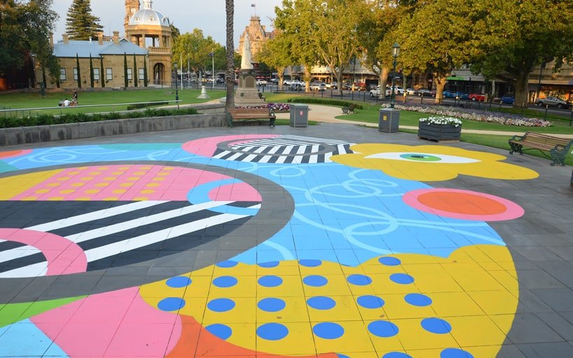 Happy Decay - Artist