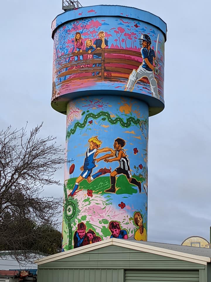 Yerong Creek Water Tower Art