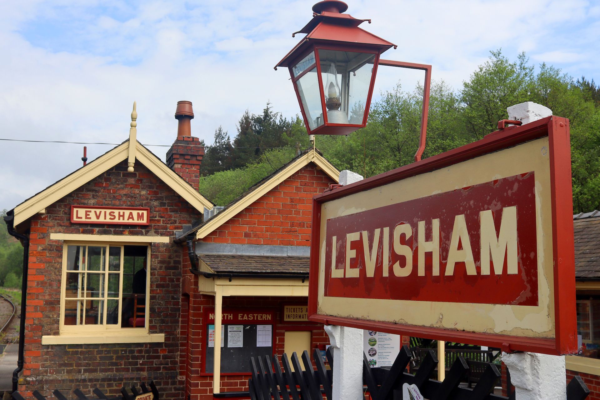 LOCAL AREA :: The Horseshoe Inn, Levisham - Country Pub with Rooms