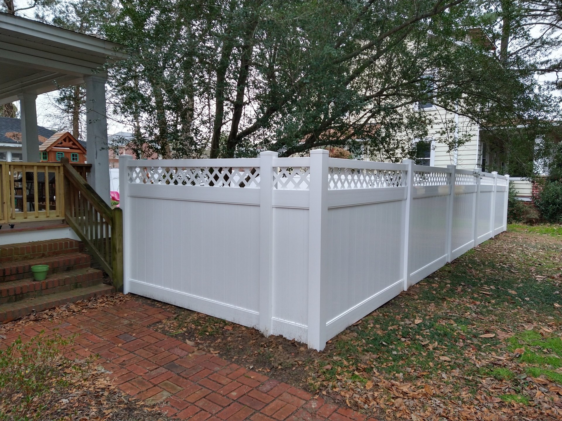 Custom Vinyl Fencing | Vinyl Fence Installation Virginia