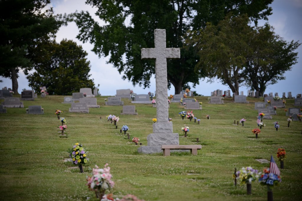 Ground Burial | Forest Lawn Memorial Park