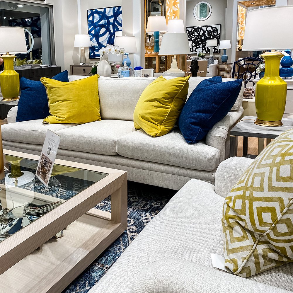 How to Choose the Perfect Table Lamp for Your Modern Transitional ...