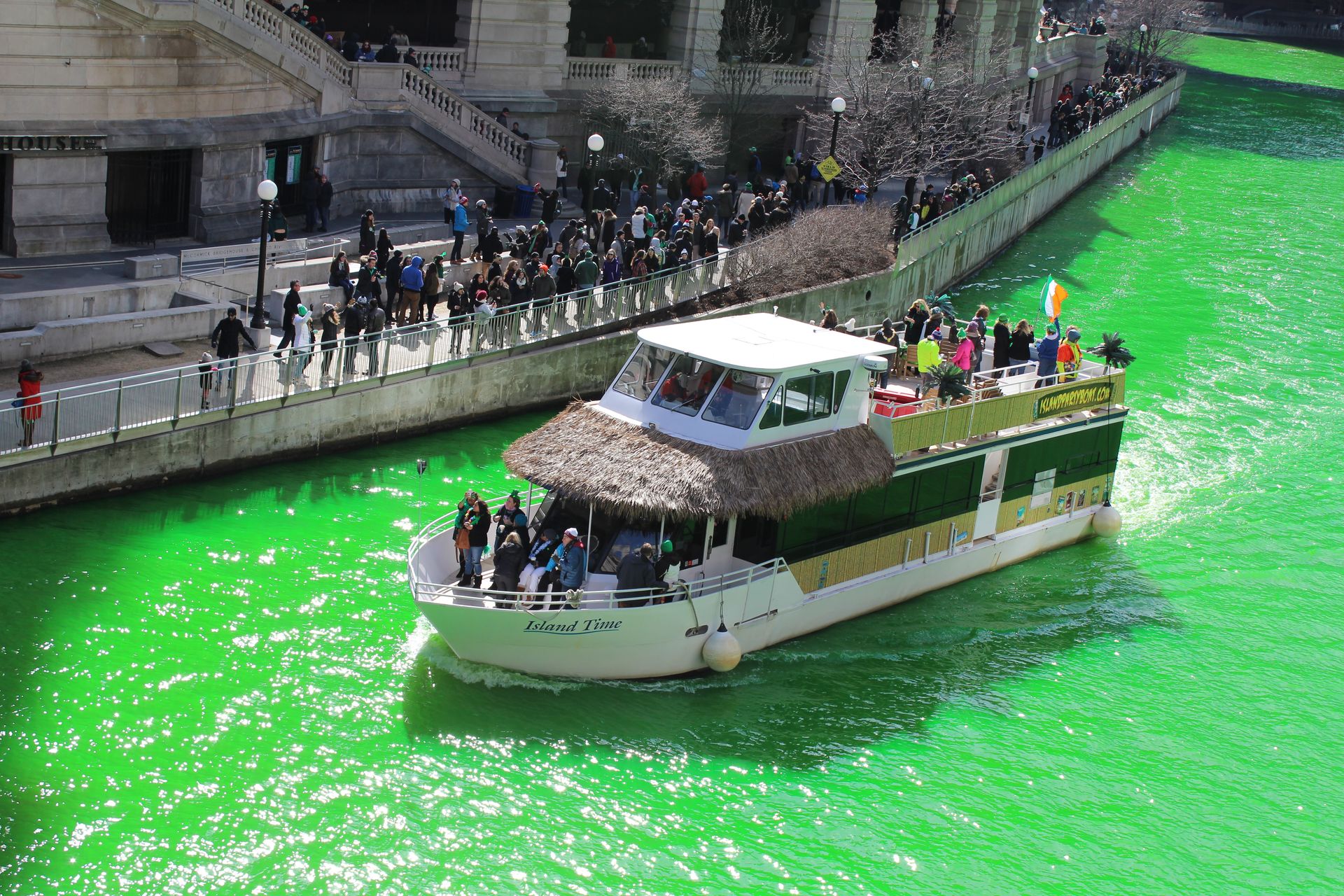 Tiki Party Boats for Weddings, Corporate Events & More