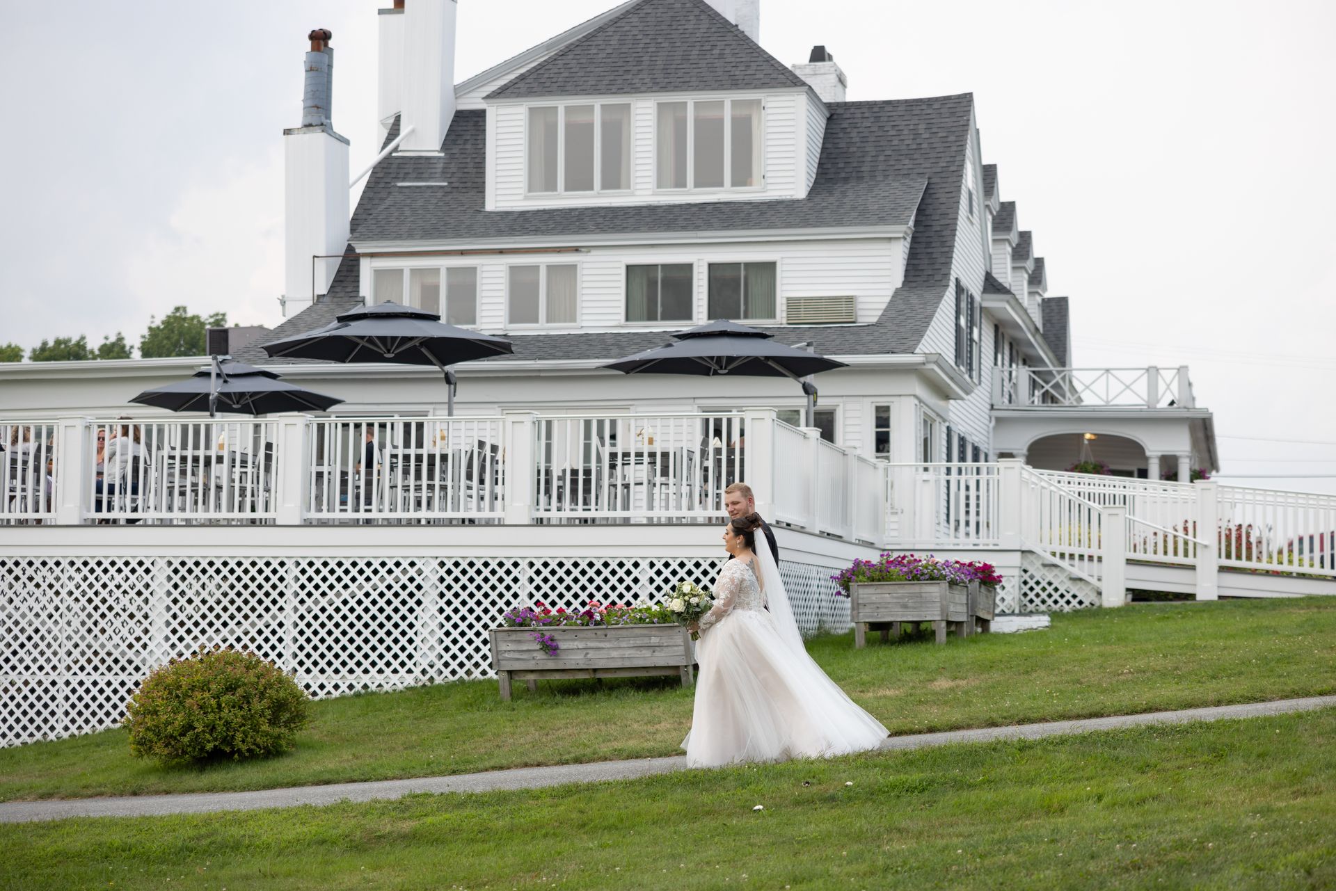 Gallery | Lucerne Inn Bangor, ME