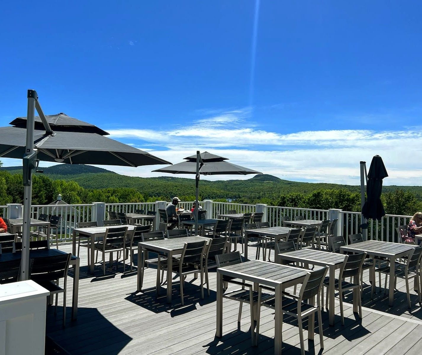 Dining | Lucerne Inn Bangor, ME