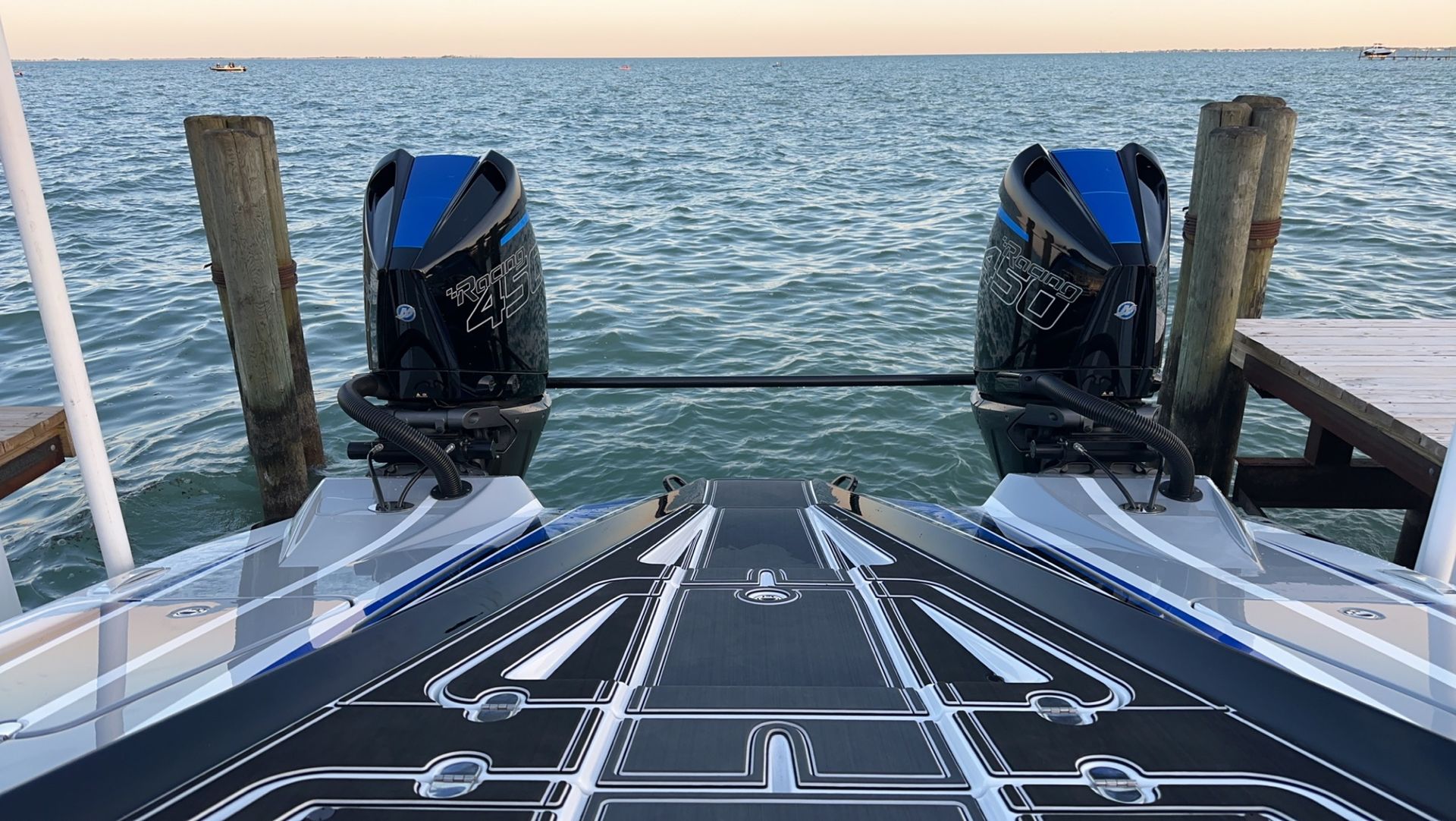 HydraFoam Gallery - Visualize Your Marine Decking Possibilities