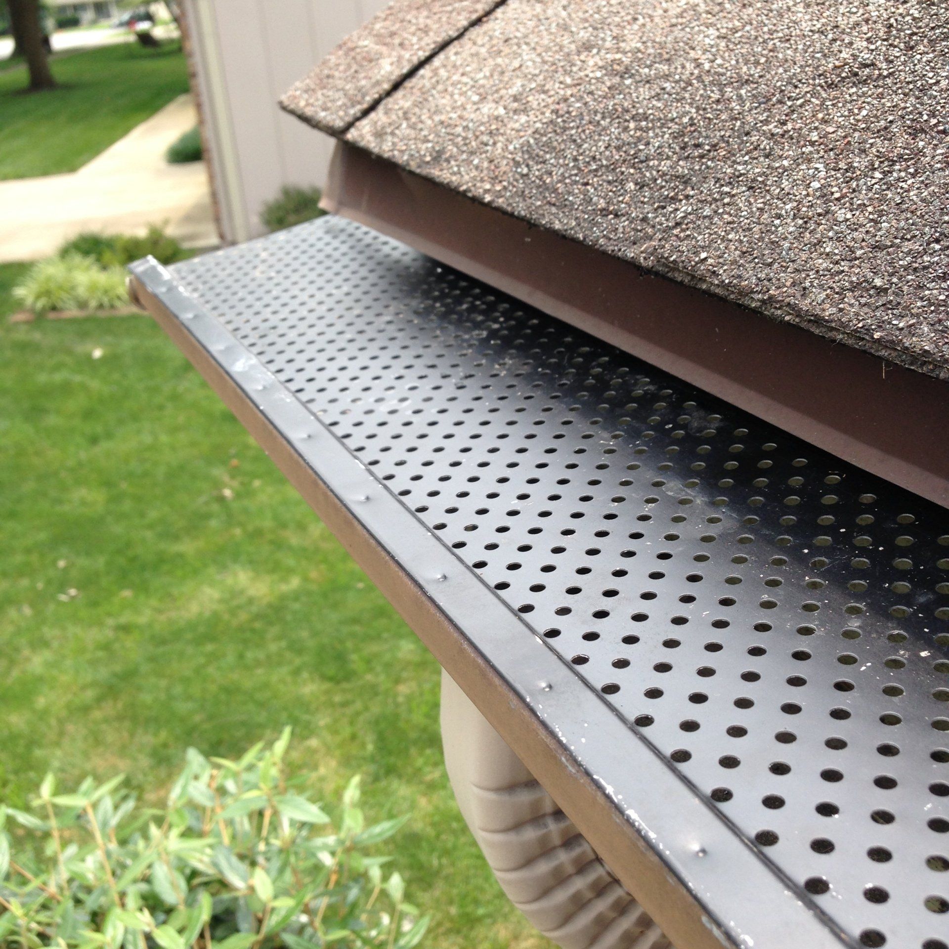 AM Gutters | Gutter Repair | Gutter Guard Installation | Cleaning ...