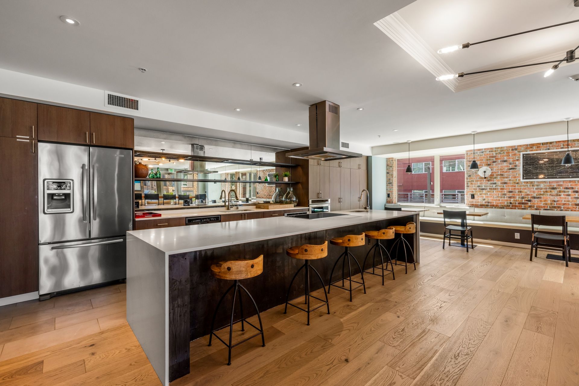 Luxury Apartments | Stack House Apartments | SLU, Seattle