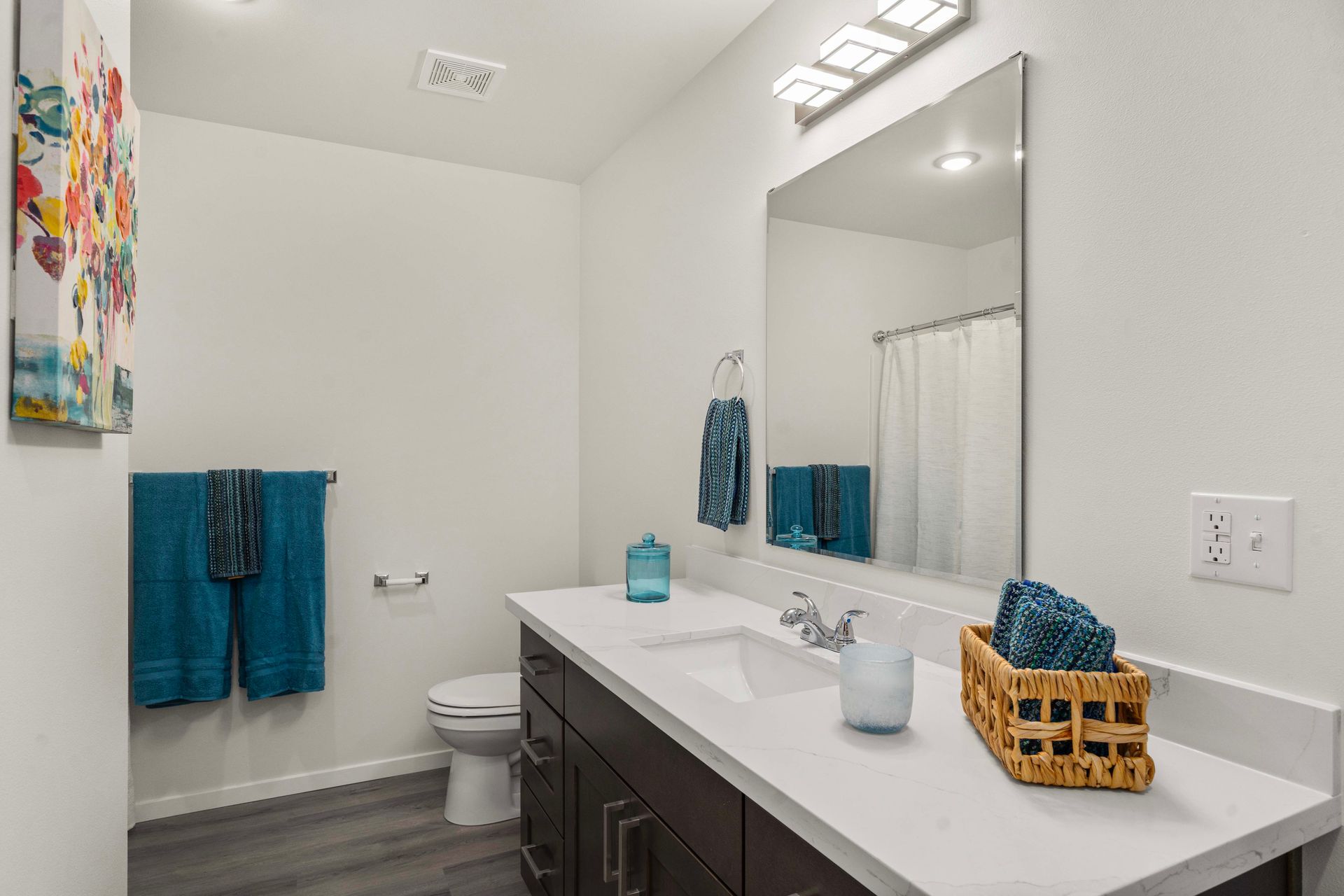 Blueberry Apartments Details | Spacious 1- & 2-Bedroom Units