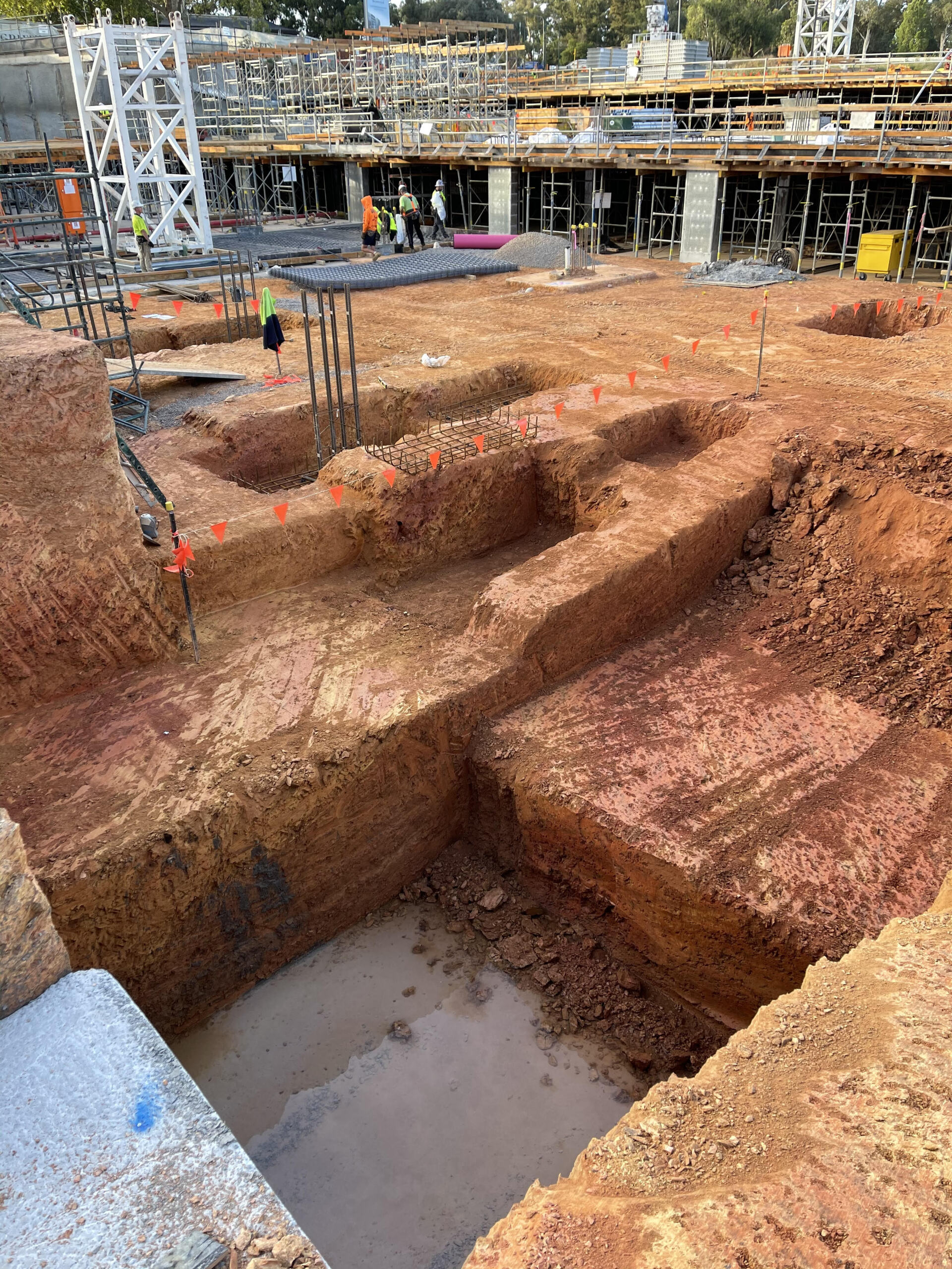 Lentro Earthworks | Civil, Earthmoving and Haulage Contractors