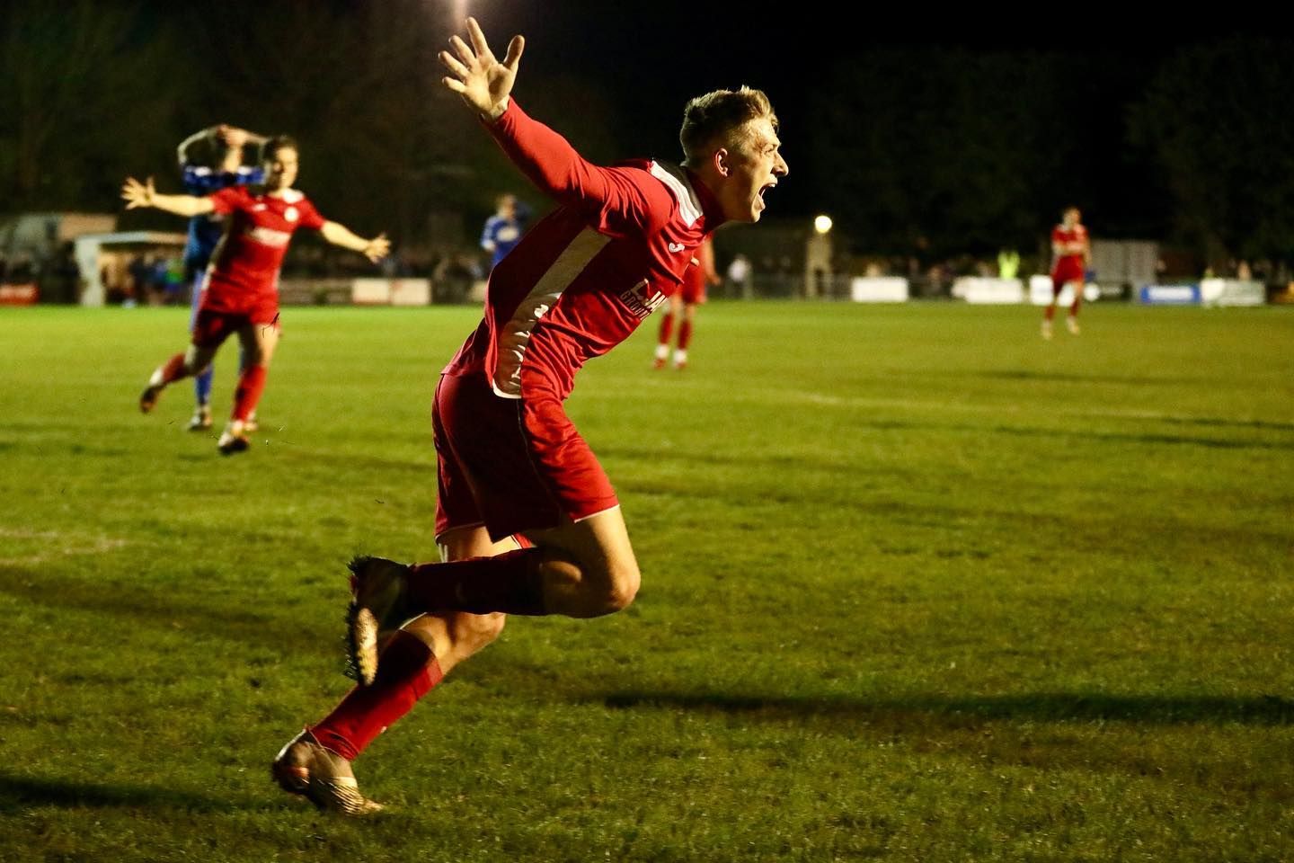 HORNDEAN CROWNED CHAMPIONS