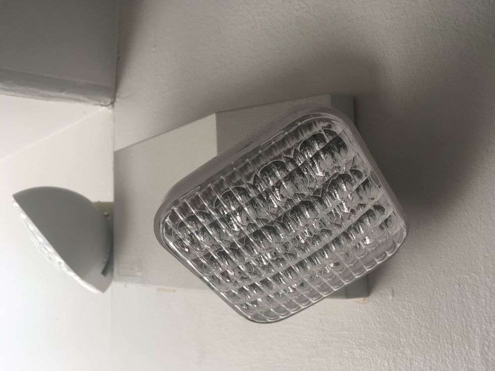 OSHA Emergency Lighting Requirements Explained | LIS