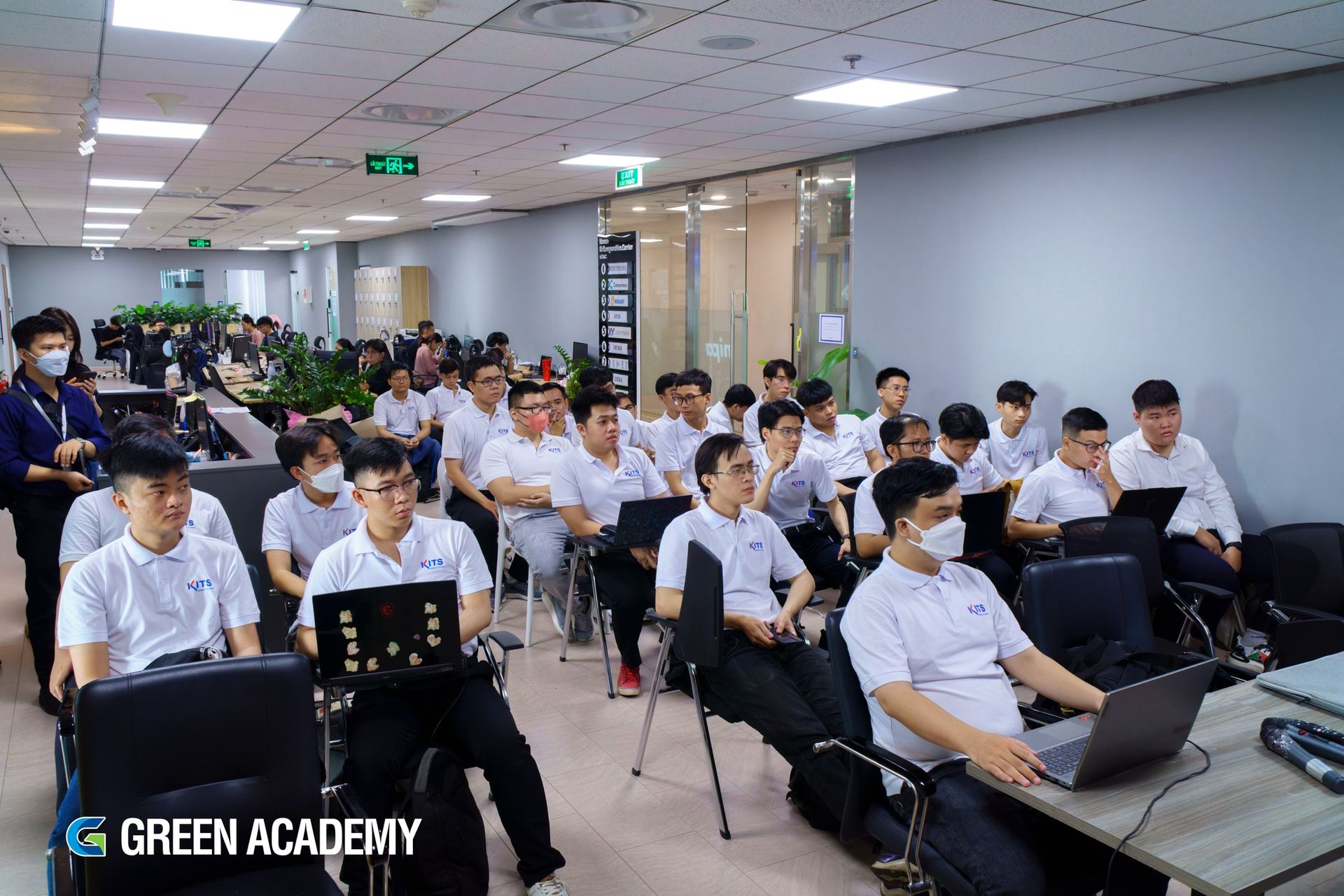 [TP.HCM] BẾ GIẢNG KHÓA FULLSTACK JAVA DEVELOPER - KHỞI ĐẦU HÀNH TRÌNH SỰ NGHIỆP LẬP TRÌNH VIÊN ...