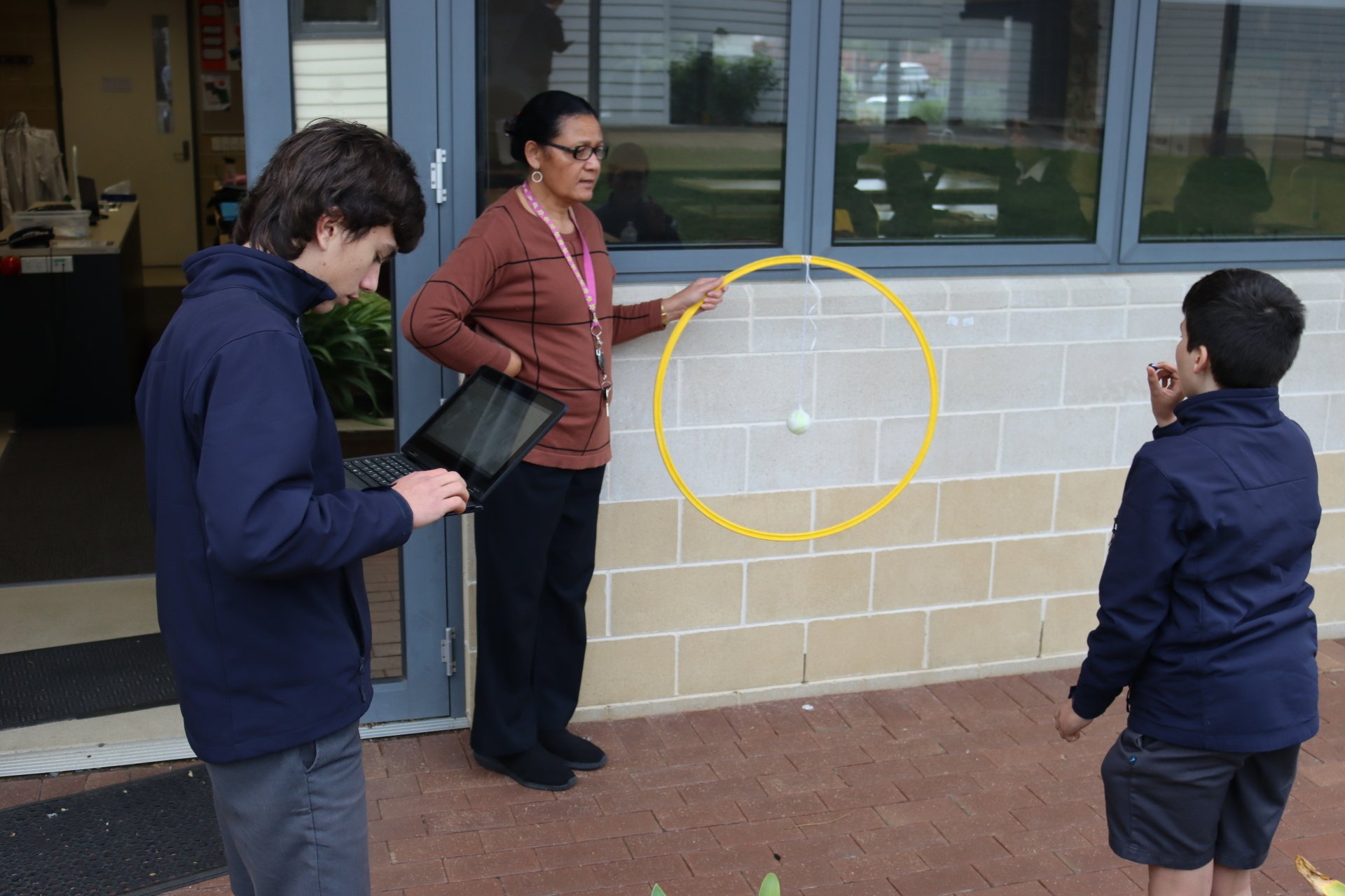 Year 8A Science: Atom Experiment