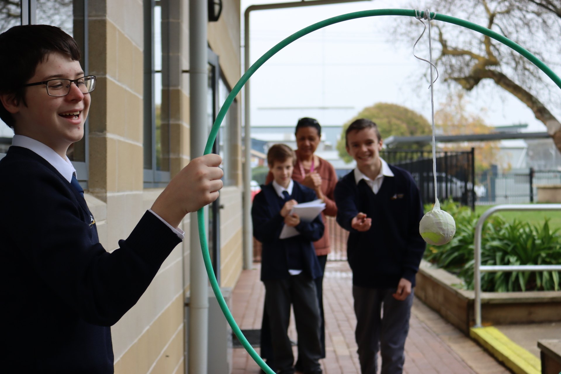 Year 8A Science: Atom Experiment