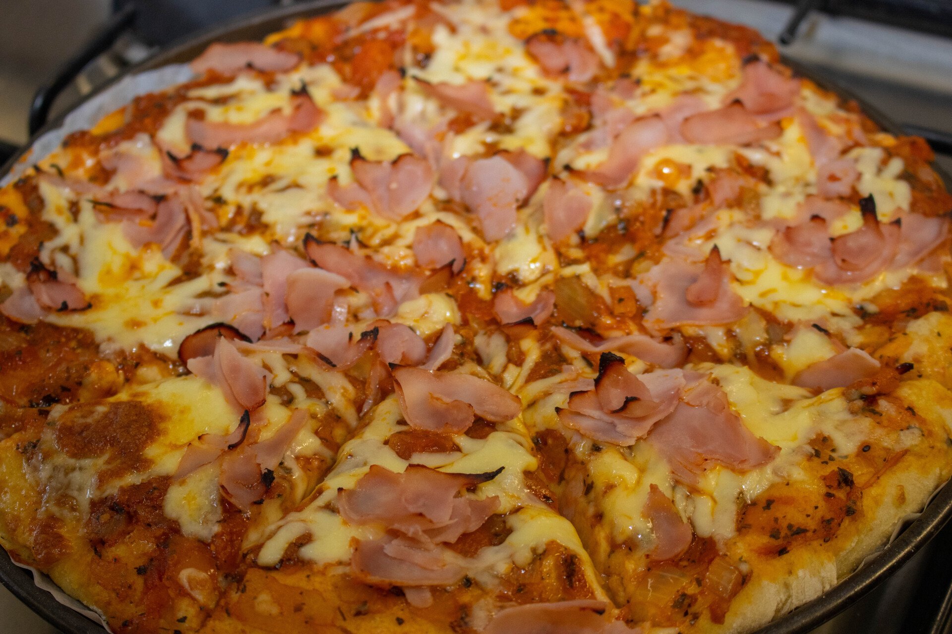 Year 9/10 Food Tech: Making Pizza