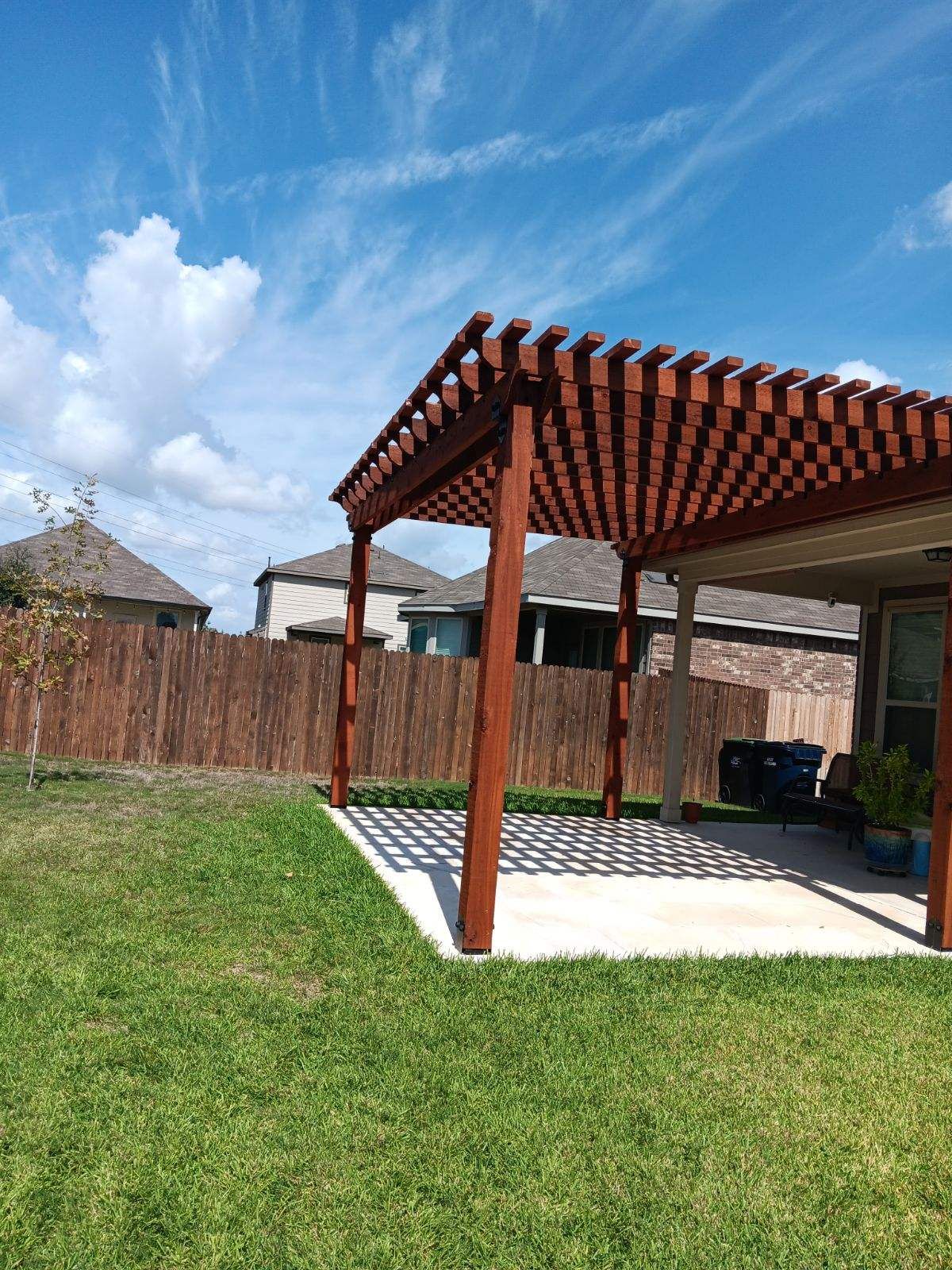 Staining Fences | Pflugerville Pfence Company
