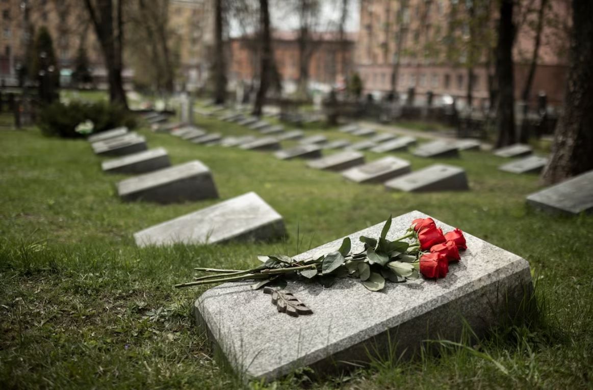 Why Put A Loved One’s Cremated Remains In A Cemetery?