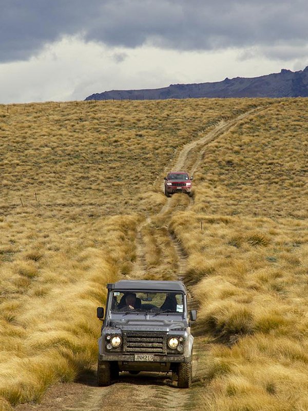 Private guided Old Man Range Kopuwai 4WD passenger tour