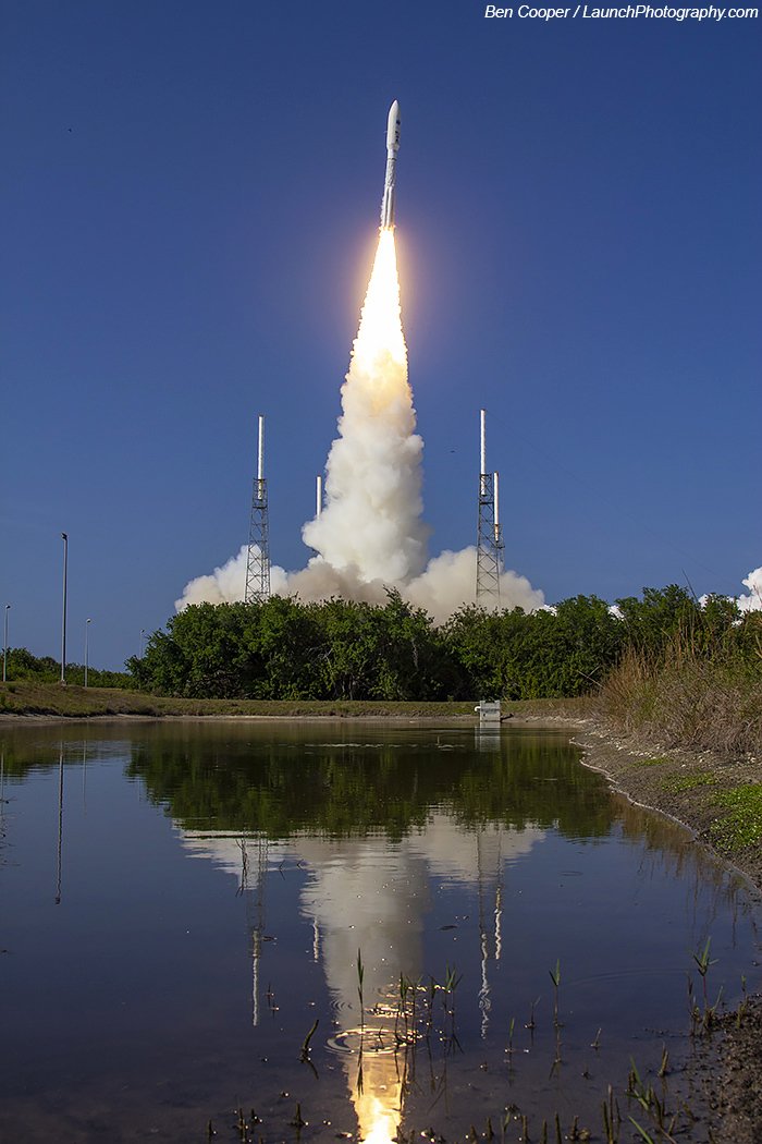 Atlas V launches AEHF-6 photos