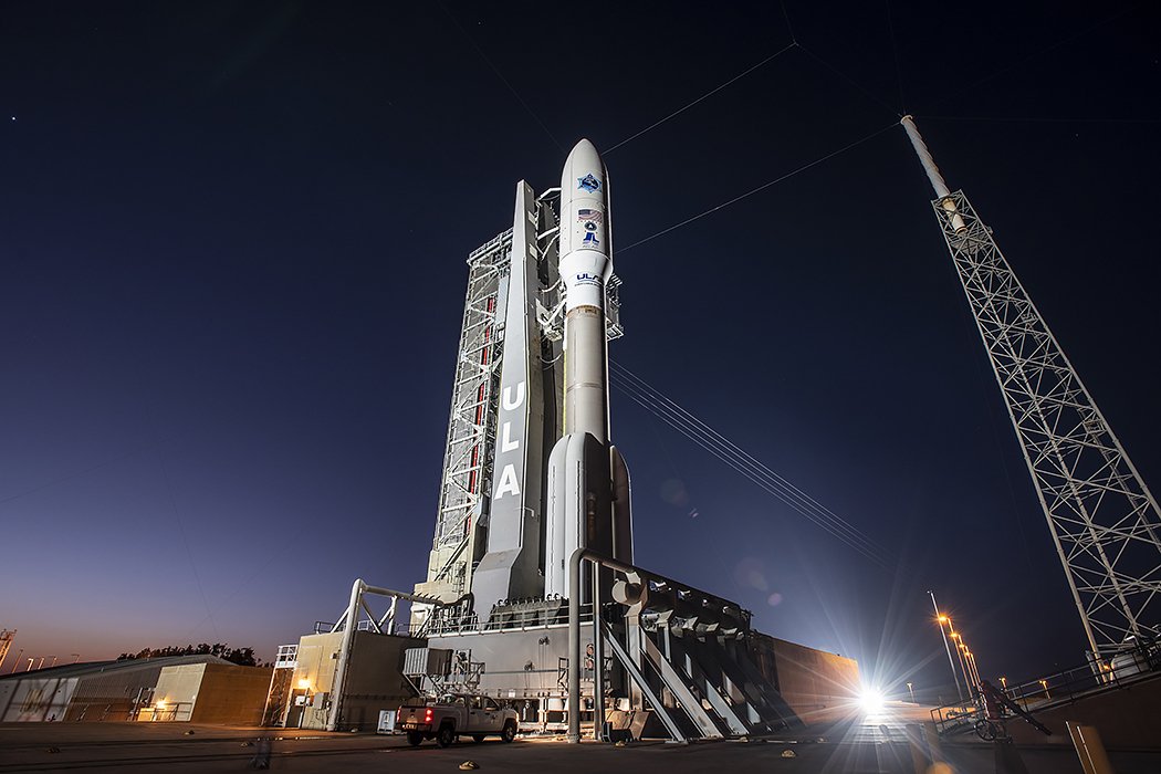 Atlas V launches AEHF-6 photos