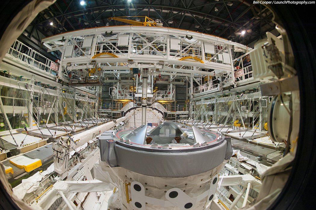 Atlantis Space Shuttle Flight Deck photos