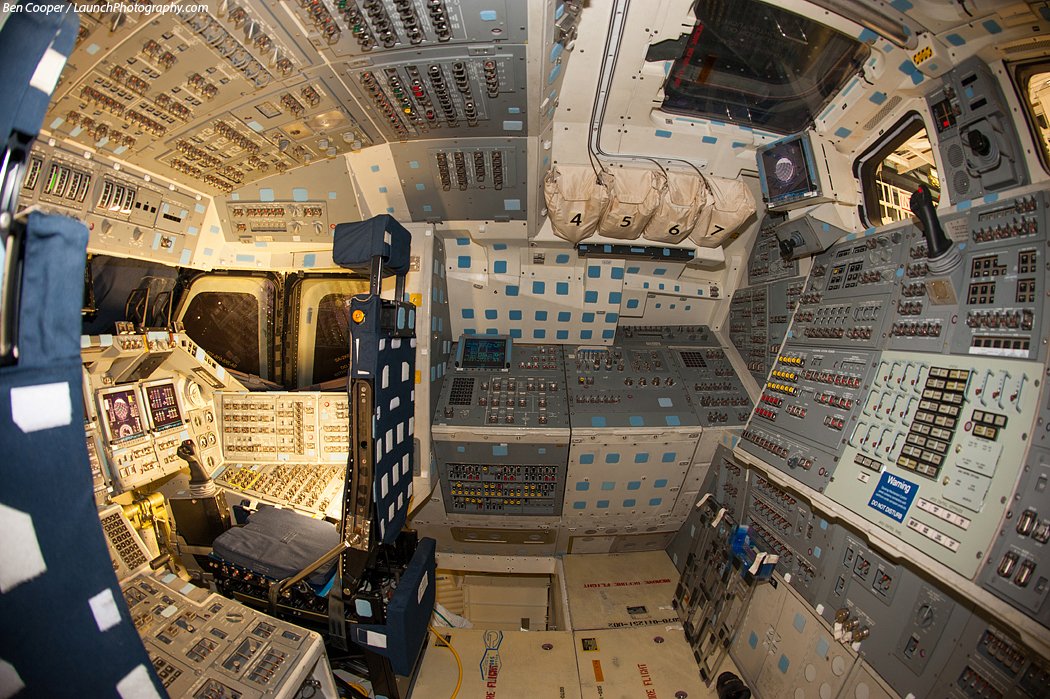 Atlantis Space Shuttle Flight Deck photos