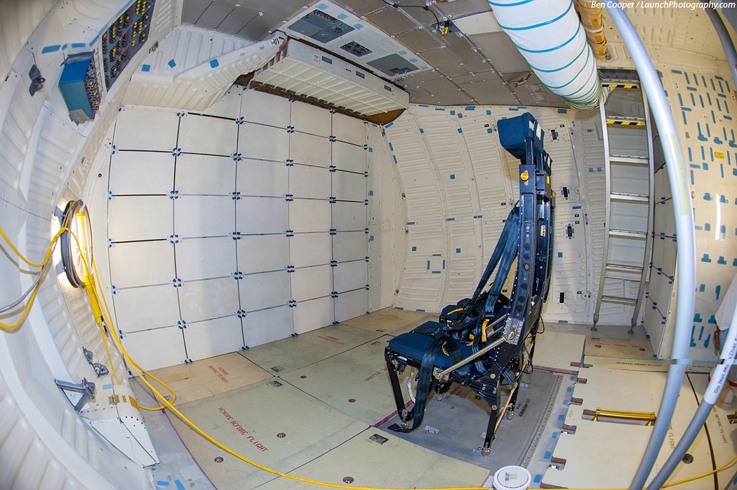 Atlantis Space Shuttle Flight Deck photos
