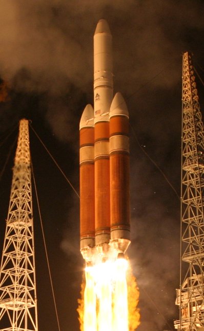 Delta IV-Heavy launches DSP-23 photos