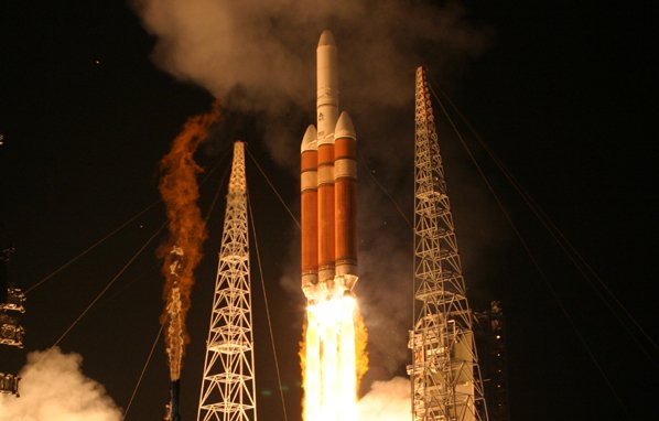 Delta IV-Heavy launches DSP-23 photos