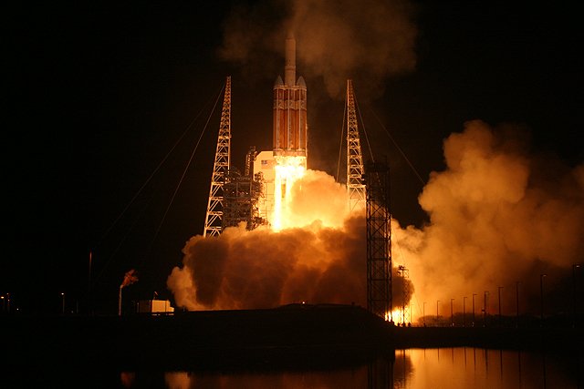 Delta IV-Heavy launches NROL-26 photos
