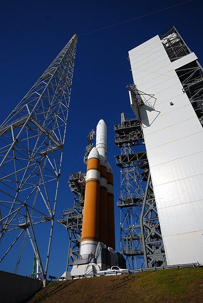 Delta IV-Heavy launches NROL-26 photos