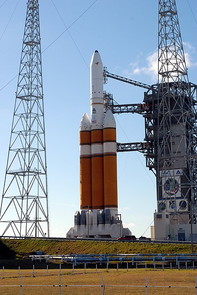 Delta IV-Heavy launches NROL-26 photos