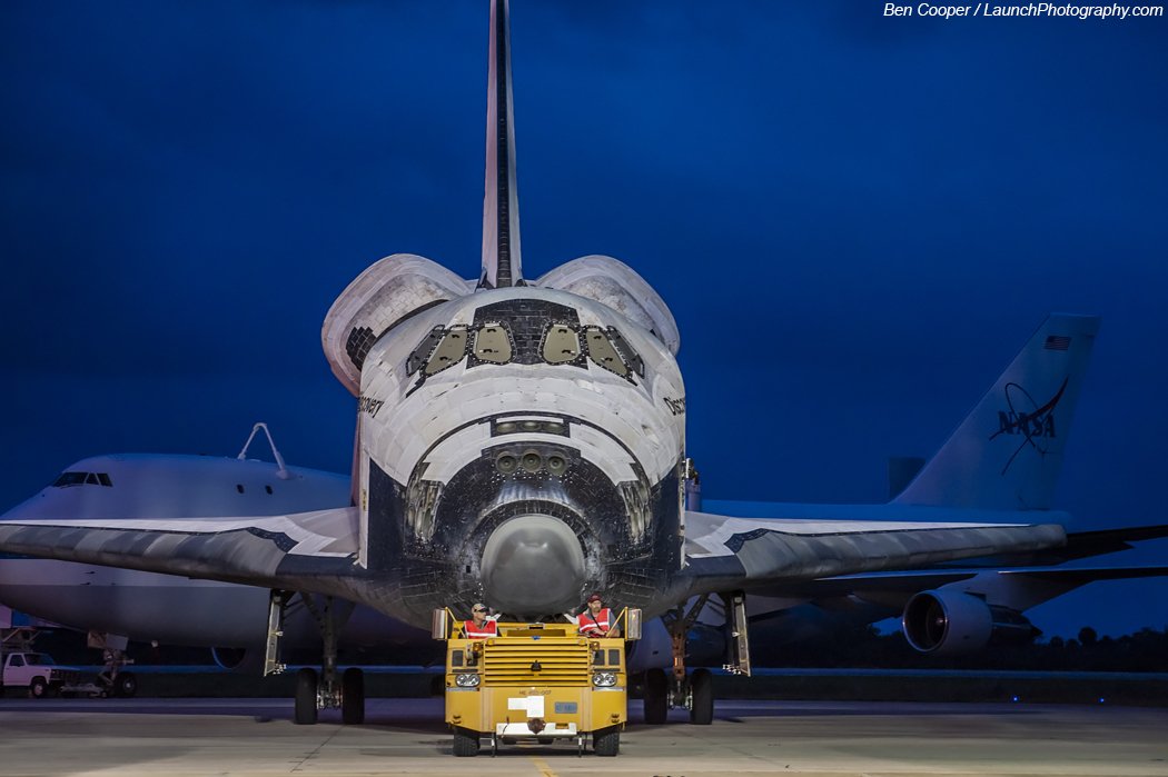 Space Shuttle Discovery Smithsonian retirement photos