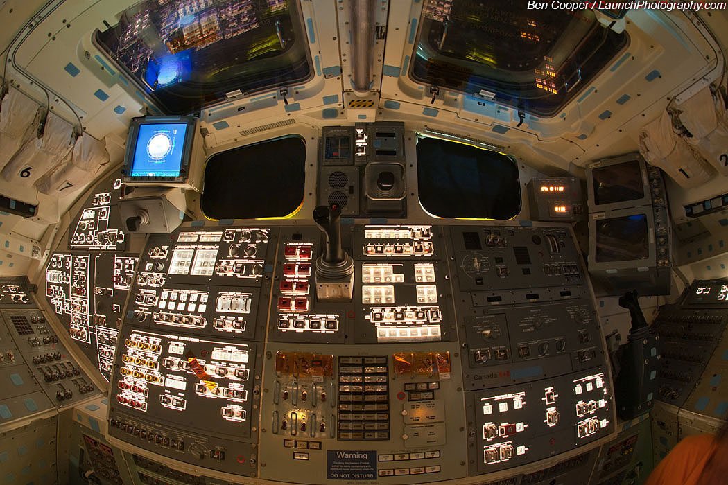Endeavour powered Space Shuttle Flight Deck photos