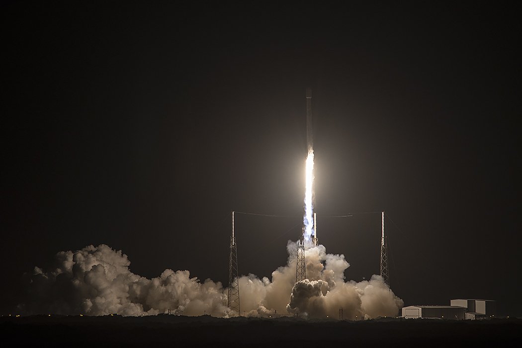 Falcon 9 launches JCSAT-16 photos